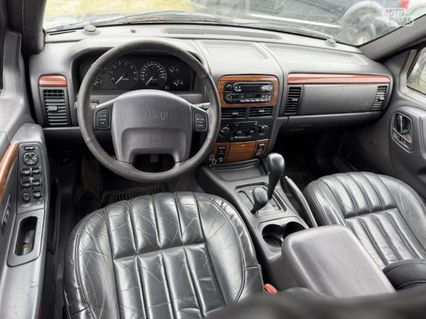 Jeep Grand Cherokee 2004 in Siauliai, with an engine capacity of 4.00 L and mileage of 223 thousand km for 1250 €, photo 7 on AUTOMOTO.COM.LV