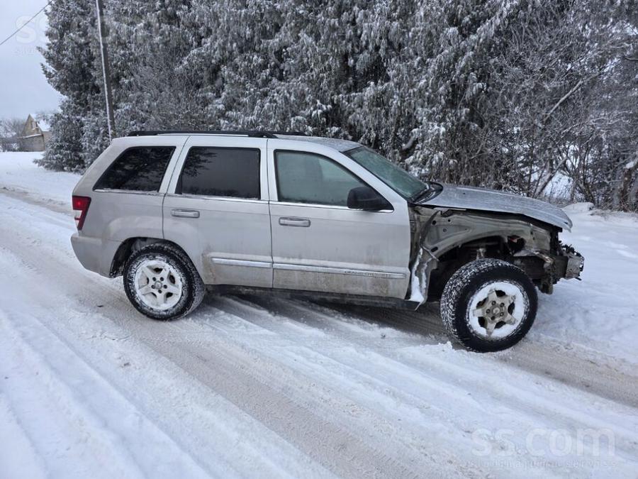 Джип Гранд Чероки 2005 в Рига, объемом двигателя 3.00 л и пробегом 337 тыс. км за 1950 €, фото 4 на AUTOMOTO.COM.LV