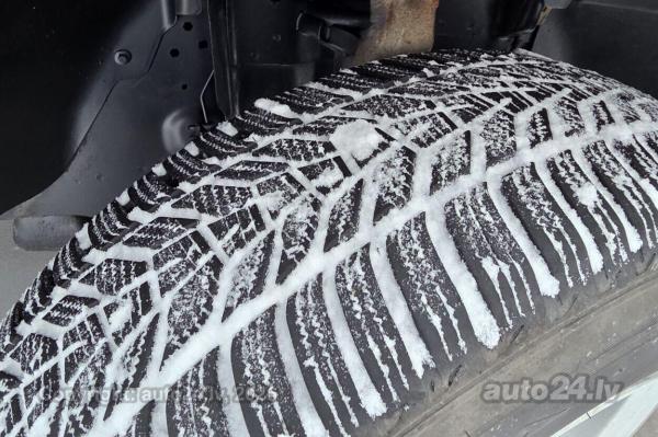 Jeep Grand Cherokee 2006 in Tallinn, with an engine capacity of 3.00 L and mileage of 265 thousand km for 6280 €, photo 11 on AUTOMOTO.COM.LV