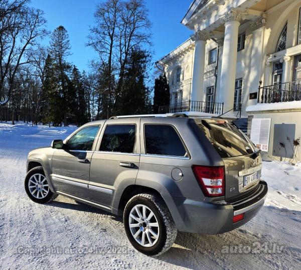 Jeep Grand Cherokee 2006 in Tallinn, with an engine capacity of 3.00 L and mileage of 249 thousand km for 6980 €, photo 6 on AUTOMOTO.COM.LV