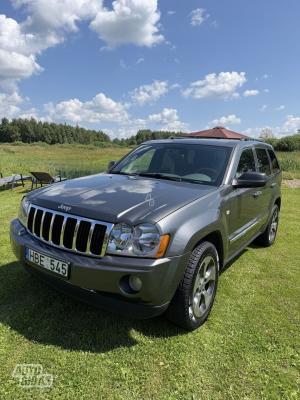 Jeep Grand Cherokee 2006 Širvintos, ar dzinēja tilpumu 3.00 L un nobraukumu 380 tūkst. km par 5800 €, foto  vietnē AUTOMOTO.COM.LV