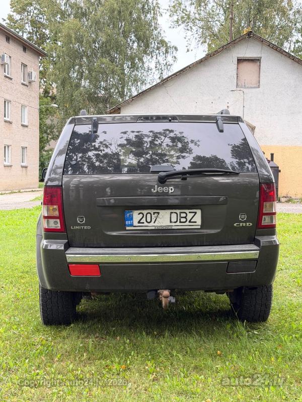 Jeep Grand Cherokee 2006 in Tallinn, with an engine capacity of 3.00 L and mileage of 276 thousand km for 4000 €, photo 4 on AUTOMOTO.COM.LV
