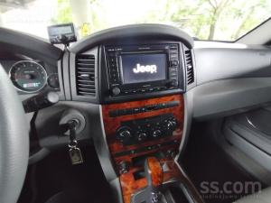 Jeep Grand Cherokee 2007 Rīga, ar dzinēja tilpumu 3.00 L un nobraukumu 242 tūkst. km par 6200 €, foto 12 vietnē AUTOMOTO.COM.LV