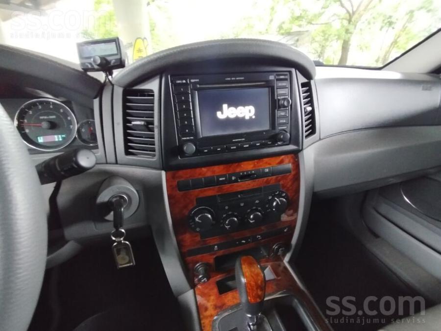 Jeep Grand Cherokee 2007 Rīga, ar dzinēja tilpumu 3.00 L un nobraukumu 242 tūkst. km par 6200 €, foto 12 vietnē AUTOMOTO.COM.LV