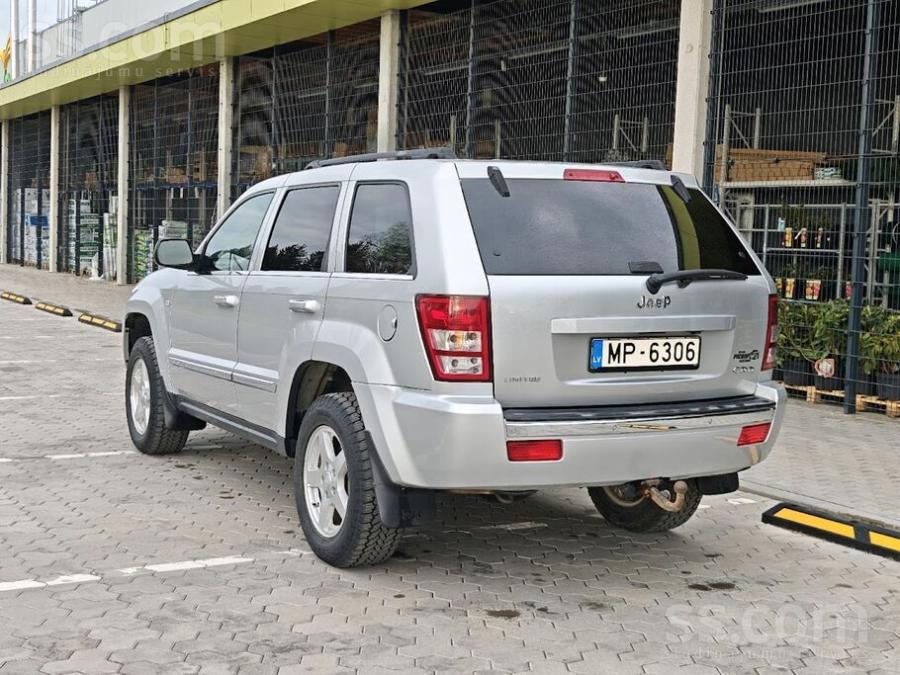 Jeep Grand Cherokee 2007 Rīga, ar dzinēja tilpumu 3.00 L un nobraukumu 215 tūkst. km par 6590 €, foto 4 vietnē AUTOMOTO.COM.LV
