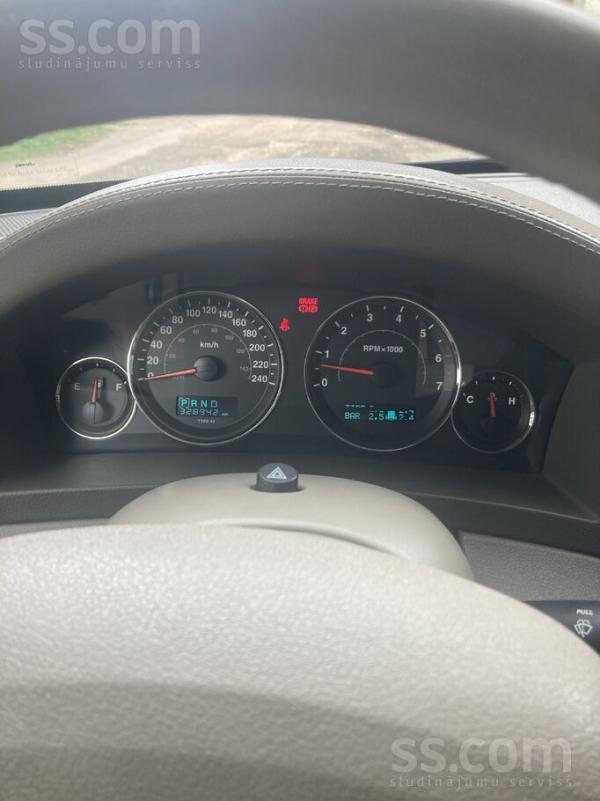 Jeep Grand Cherokee 2007 Rīga, ar dzinēja tilpumu 5.70 L un nobraukumu 329 tūkst. km par 4000 €, foto 4 vietnē AUTOMOTO.COM.LV