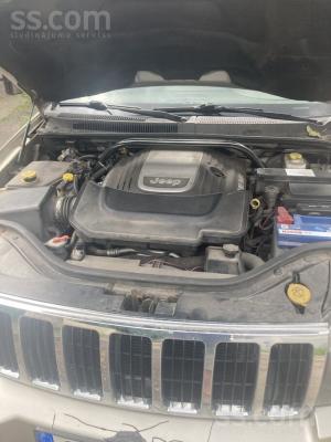 Jeep Grand Cherokee 2007 in Riga, with an engine capacity of 5.70 L and mileage of 329 thousand km for 4000 €, photo 6 on AUTOMOTO.COM.LV