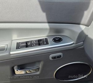 Jeep Grand Cherokee 2007 in Tallinn, with an engine capacity of 3.00 L and mileage of 215 thousand km for 7280 €, photo 9 on AUTOMOTO.COM.LV