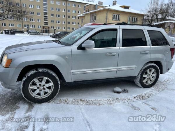 Jeep Grand Cherokee 2008 in Tallinn, with an engine capacity of 5.70 L and mileage of 298 thousand km for 5000 €, photo 2 on AUTOMOTO.COM.LV