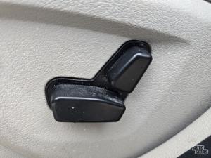 Jeep Grand Cherokee 2008 in Siauliai, with an engine capacity of 3.00 L and mileage of 413 thousand km for 2899 €, photo 12 on AUTOMOTO.COM.LV