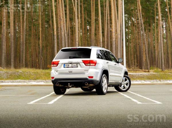 Jeep Grand Cherokee 2011 in Riga, with an engine capacity of 3.00 L and mileage of 356 thousand km for 8490 €, photo 5 on AUTOMOTO.COM.LV