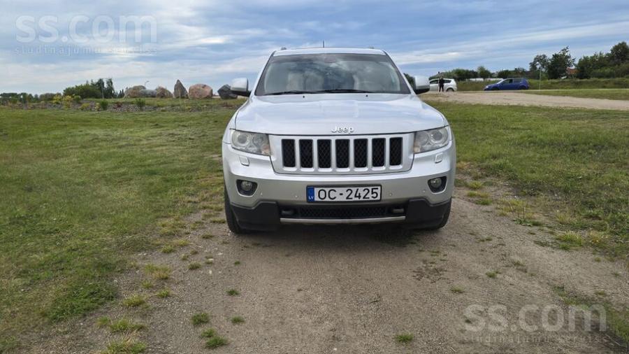 Jeep Grand Cherokee 2011 in Daugavpils, with an engine capacity of 3.60 L and mileage of 442 thousand km for 7900 €, photo 3 on AUTOMOTO.COM.LV