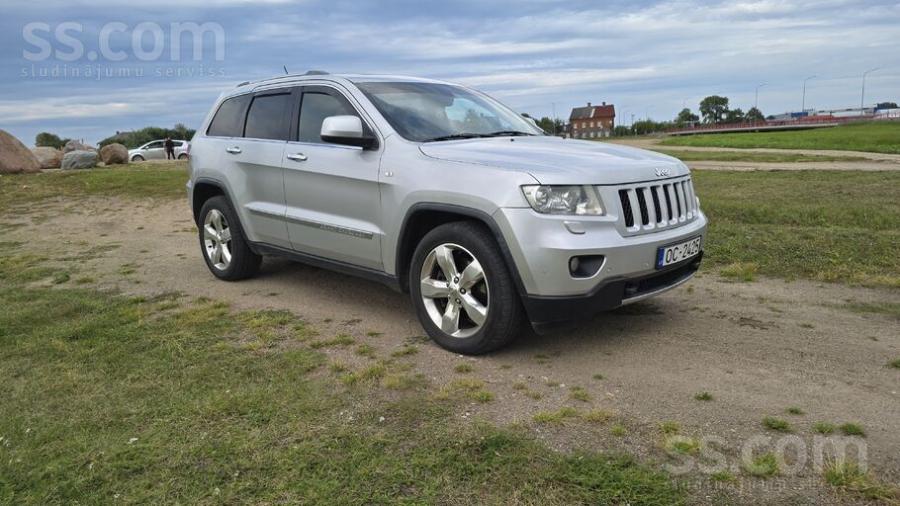 Jeep Grand Cherokee 2011 in Daugavpils, with an engine capacity of 3.60 L and mileage of 442 thousand km for 7900 €, photo 4 on AUTOMOTO.COM.LV