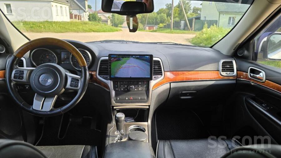 Jeep Grand Cherokee 2011 in Daugavpils, with an engine capacity of 3.60 L and mileage of 442 thousand km for 7900 €, photo 8 on AUTOMOTO.COM.LV