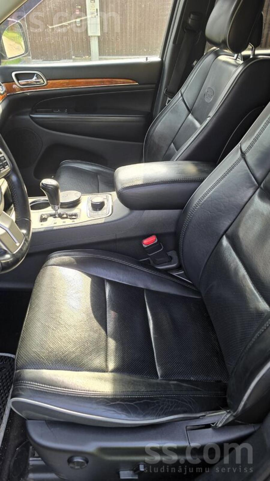 Jeep Grand Cherokee 2011 in Daugavpils, with an engine capacity of 3.60 L and mileage of 442 thousand km for 7900 €, photo 10 on AUTOMOTO.COM.LV
