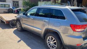 Jeep Grand Cherokee 2011 in Panevezys, with an engine capacity of 3.00 L and mileage of 337 thousand km for 3200 €, photo 4 on AUTOMOTO.COM.LV