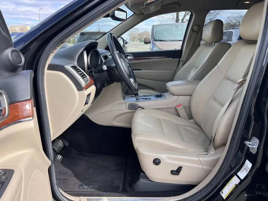 Jeep Grand Cherokee 2012 in Riga, with an engine capacity of 3.00 L and mileage of 177 thousand km for 10950 €, photo 10 on AUTOMOTO.COM.LV