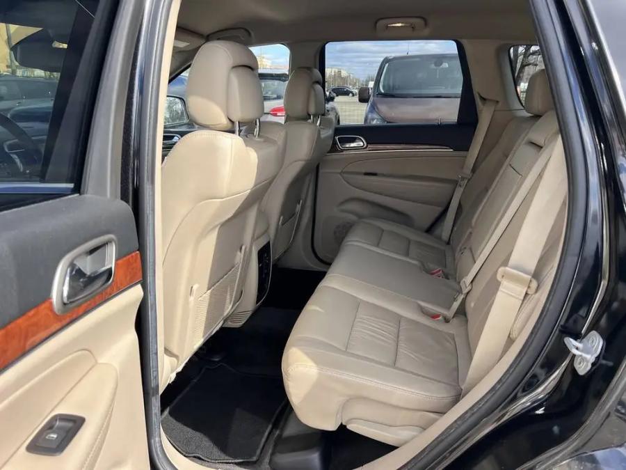 Jeep Grand Cherokee 2012 in Riga, with an engine capacity of 3.00 L and mileage of 177 thousand km for 10950 €, photo 11 on AUTOMOTO.COM.LV