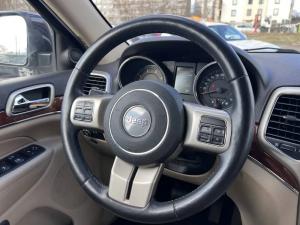 Jeep Grand Cherokee 2012 in Riga, with an engine capacity of 3.00 L and mileage of 177 thousand km for 10950 €, photo 16 on AUTOMOTO.COM.LV