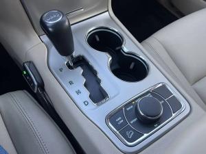 Jeep Grand Cherokee 2012 in Riga, with an engine capacity of 3.00 L and mileage of 177 thousand km for 10950 €, photo 21 on AUTOMOTO.COM.LV