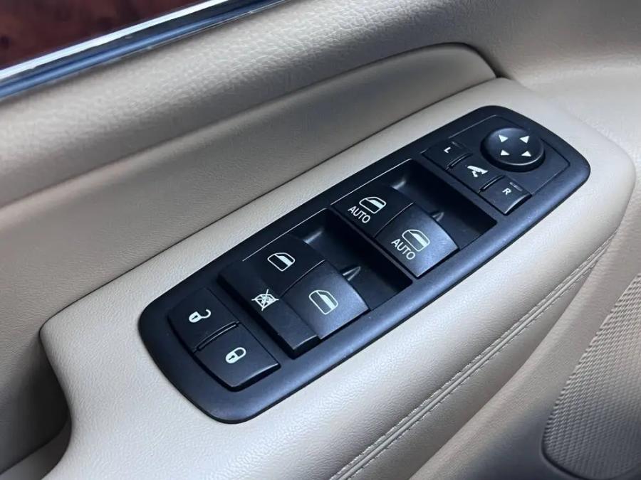 Jeep Grand Cherokee 2012 in Riga, with an engine capacity of 3.00 L and mileage of 177 thousand km for 10950 €, photo 27 on AUTOMOTO.COM.LV