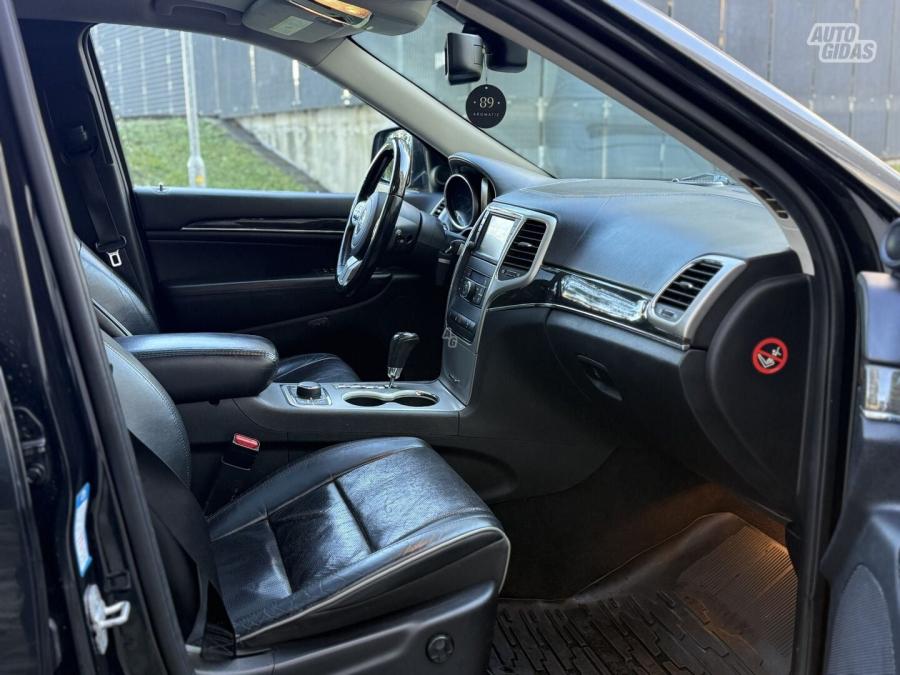 Jeep Grand Cherokee 2012 Viļņa, ar dzinēja tilpumu 3.00 L un nobraukumu 333 tūkst. km par 6800 €, foto 17 vietnē AUTOMOTO.COM.LV