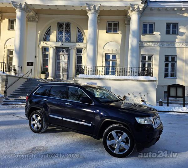 Jeep Grand Cherokee 2013 Tallina, ar dzinēja tilpumu 3.00 L un nobraukumu 199 tūkst. km par 9980 €, foto 10 vietnē AUTOMOTO.COM.LV