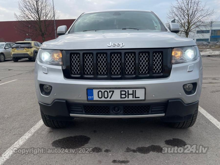 Jeep Grand Cherokee 2013 in Tallinn, with an engine capacity of 3.00 L and mileage of 0 thousand km for 9750 €, photo 13 on AUTOMOTO.COM.LV