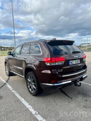 Jeep Grand Cherokee 2013 in Riga, with an engine capacity of 3.00 L and mileage of 328 thousand km for 12500 €, photo 4 on AUTOMOTO.COM.LV