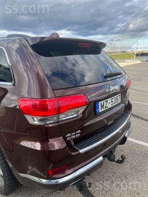 Jeep Grand Cherokee 2013 in Riga, with an engine capacity of 3.00 L and mileage of 328 thousand km for 12500 €, photo 5 on AUTOMOTO.COM.LV