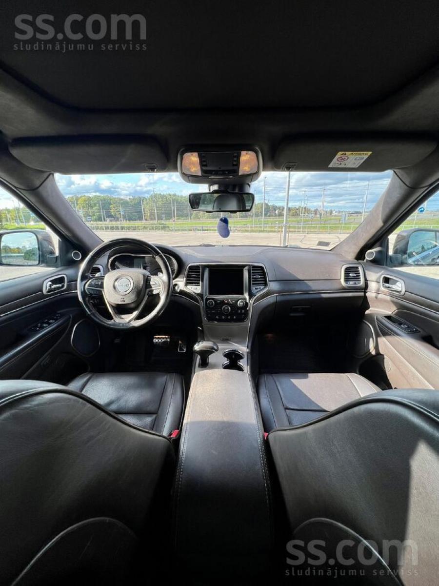 Jeep Grand Cherokee 2013 in Riga, with an engine capacity of 3.00 L and mileage of 328 thousand km for 12500 €, photo 6 on AUTOMOTO.COM.LV
