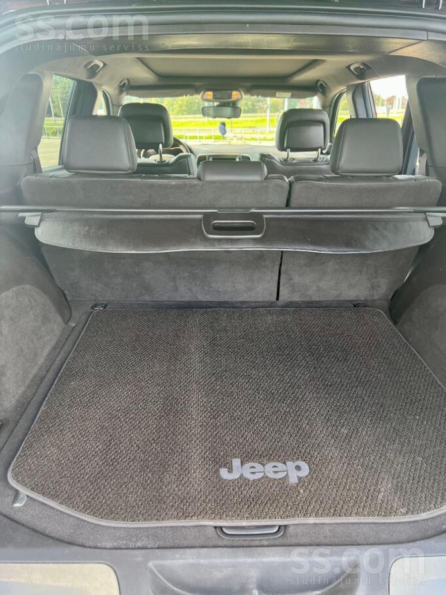 Jeep Grand Cherokee 2013 in Riga, with an engine capacity of 3.00 L and mileage of 328 thousand km for 12500 €, photo 13 on AUTOMOTO.COM.LV