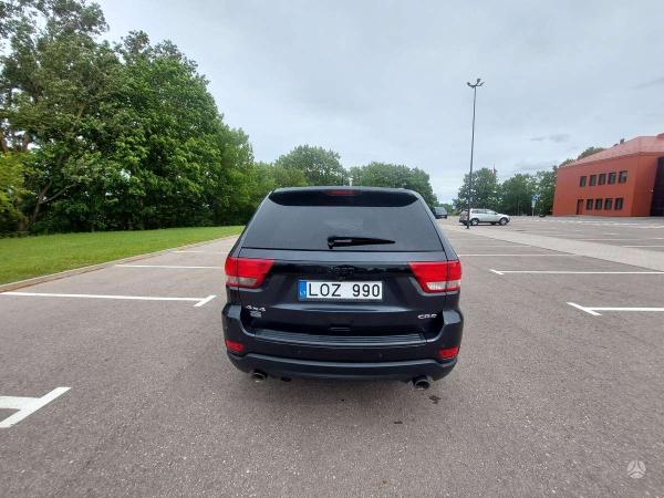 Jeep Grand Cherokee 2013 in Kedainiai, with an engine capacity of 2.99 L and mileage of 356 thousand km for 12000 €, photo 3 on AUTOMOTO.COM.LV