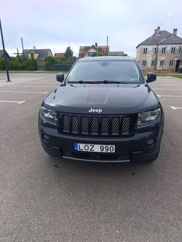 Jeep Grand Cherokee 2013 in Kedainiai, with an engine capacity of 2.99 L and mileage of 356 thousand km for 12000 €, photo 10 on AUTOMOTO.COM.LV