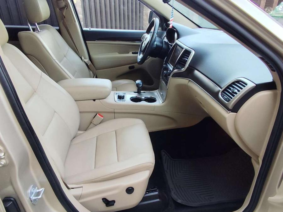 Jeep Grand Cherokee 2014 in Vilnius, with an engine capacity of 3.60 L and mileage of 76 thousand km for 14900 €, photo 13 on AUTOMOTO.COM.LV