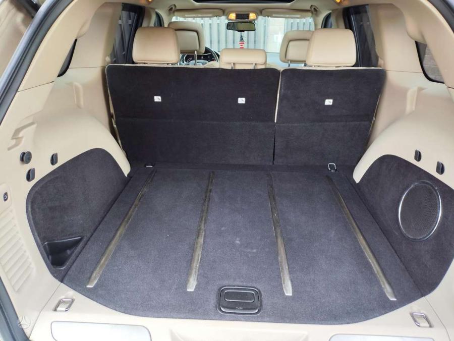 Jeep Grand Cherokee 2014 in Vilnius, with an engine capacity of 3.60 L and mileage of 76 thousand km for 14900 €, photo 26 on AUTOMOTO.COM.LV