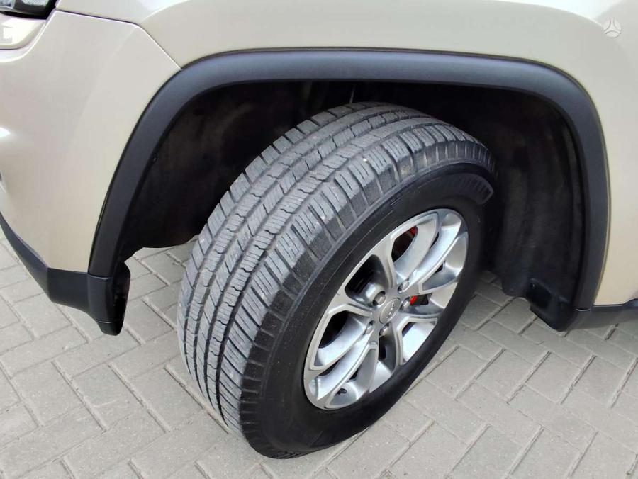 Jeep Grand Cherokee 2014 in Vilnius, with an engine capacity of 3.60 L and mileage of 76 thousand km for 14900 €, photo 27 on AUTOMOTO.COM.LV