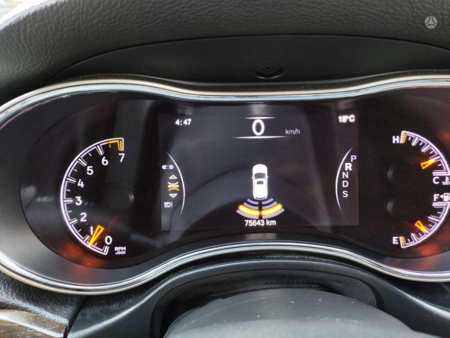 Jeep Grand Cherokee 2014 in Vilnius, with an engine capacity of 3.60 L and mileage of 76 thousand km for 14900 €, photo 33 on AUTOMOTO.COM.LV