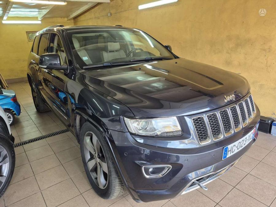 Jeep Grand Cherokee 2014 in Vilnius, with an engine capacity of 3.00 L and mileage of 197 thousand km for 5700 €, photo 4 on AUTOMOTO.COM.LV