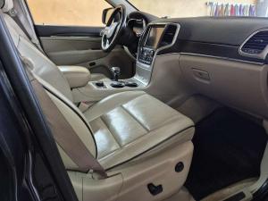 Jeep Grand Cherokee 2014 in Vilnius, with an engine capacity of 3.00 L and mileage of 197 thousand km for 5700 €, photo 8 on AUTOMOTO.COM.LV
