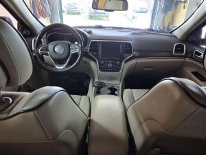 Jeep Grand Cherokee 2014 in Vilnius, with an engine capacity of 3.00 L and mileage of 197 thousand km for 5700 €, photo 21 on AUTOMOTO.COM.LV