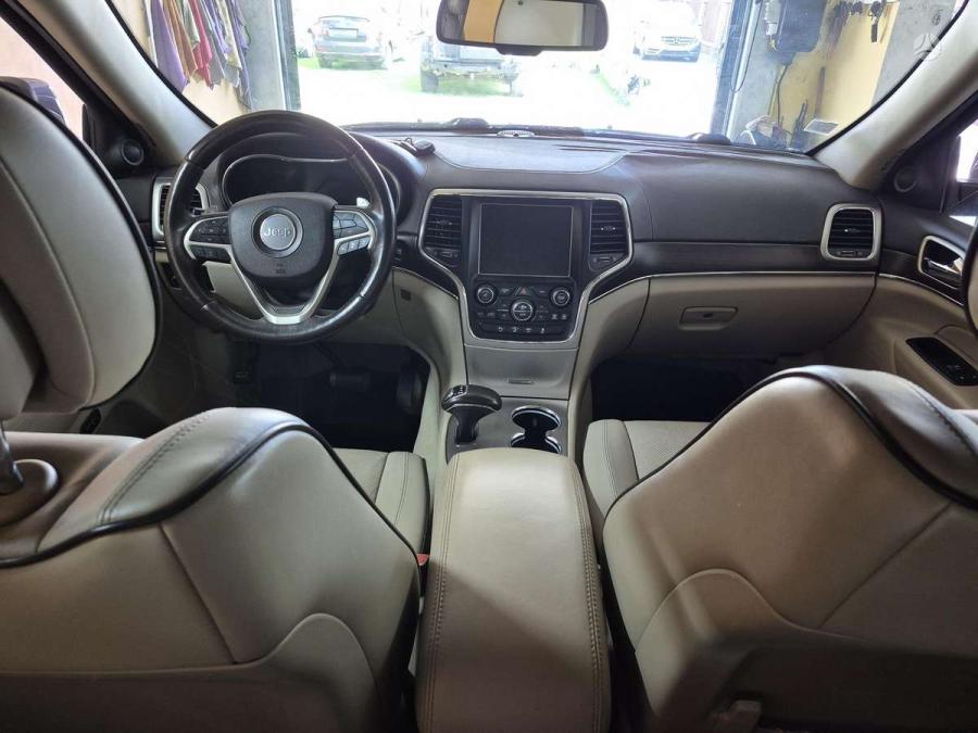 Jeep Grand Cherokee 2014 in Vilnius, with an engine capacity of 3.00 L and mileage of 197 thousand km for 5700 €, photo 21 on AUTOMOTO.COM.LV
