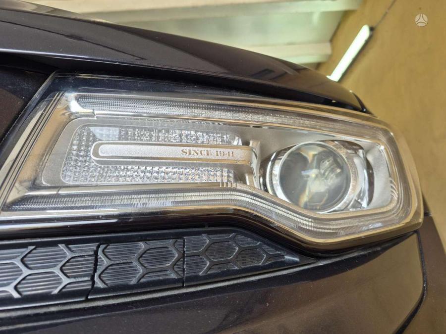 Jeep Grand Cherokee 2014 in Vilnius, with an engine capacity of 3.00 L and mileage of 197 thousand km for 5700 €, photo 22 on AUTOMOTO.COM.LV