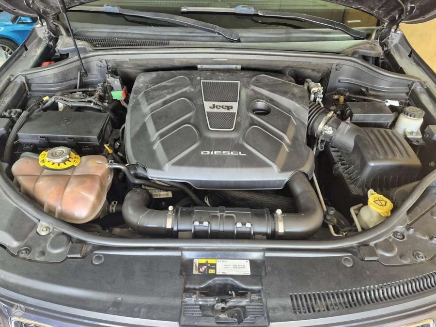 Jeep Grand Cherokee 2014 in Vilnius, with an engine capacity of 3.00 L and mileage of 197 thousand km for 5700 €, photo 28 on AUTOMOTO.COM.LV