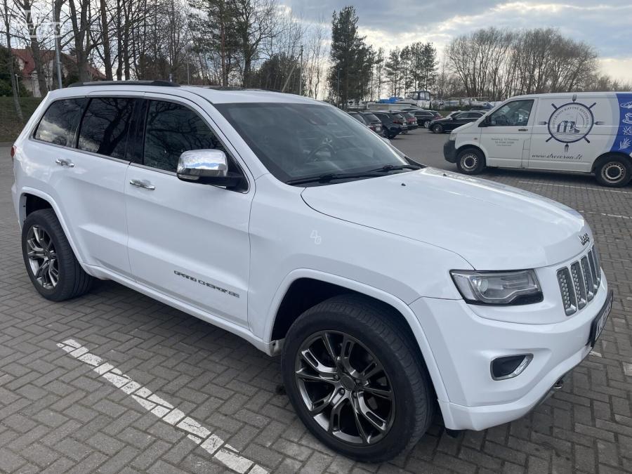 Jeep Grand Cherokee 2015 in Klaipeda, with an engine capacity of 3.00 L and mileage of 142 thousand km for 15150 €, photo 1 on AUTOMOTO.COM.LV