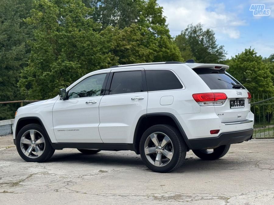 Jeep Grand Cherokee 2015 in Vilnius, with an engine capacity of 3.60 L and mileage of 198 thousand km for 14400 €, photo 11 on AUTOMOTO.COM.LV