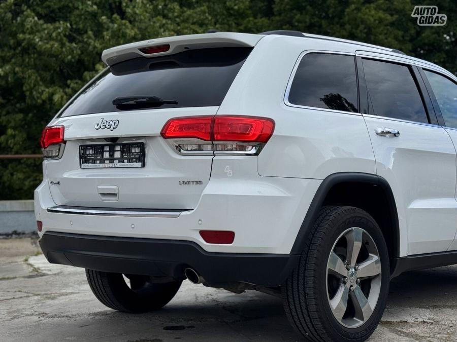 Jeep Grand Cherokee 2015 in Vilnius, with an engine capacity of 3.60 L and mileage of 198 thousand km for 14400 €, photo 16 on AUTOMOTO.COM.LV