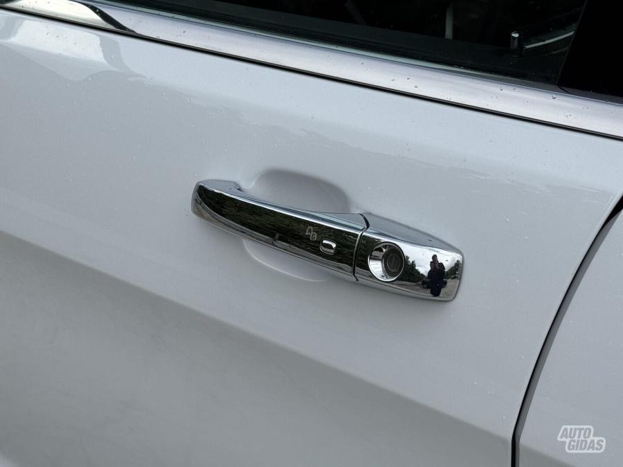 Jeep Grand Cherokee 2015 in Vilnius, with an engine capacity of 3.60 L and mileage of 198 thousand km for 14400 €, photo 26 on AUTOMOTO.COM.LV