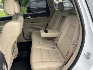 Jeep Grand Cherokee 2015 in Vilnius, with an engine capacity of 3.60 L and mileage of 198 thousand km for 14400 €, photo 30 on AUTOMOTO.COM.LV