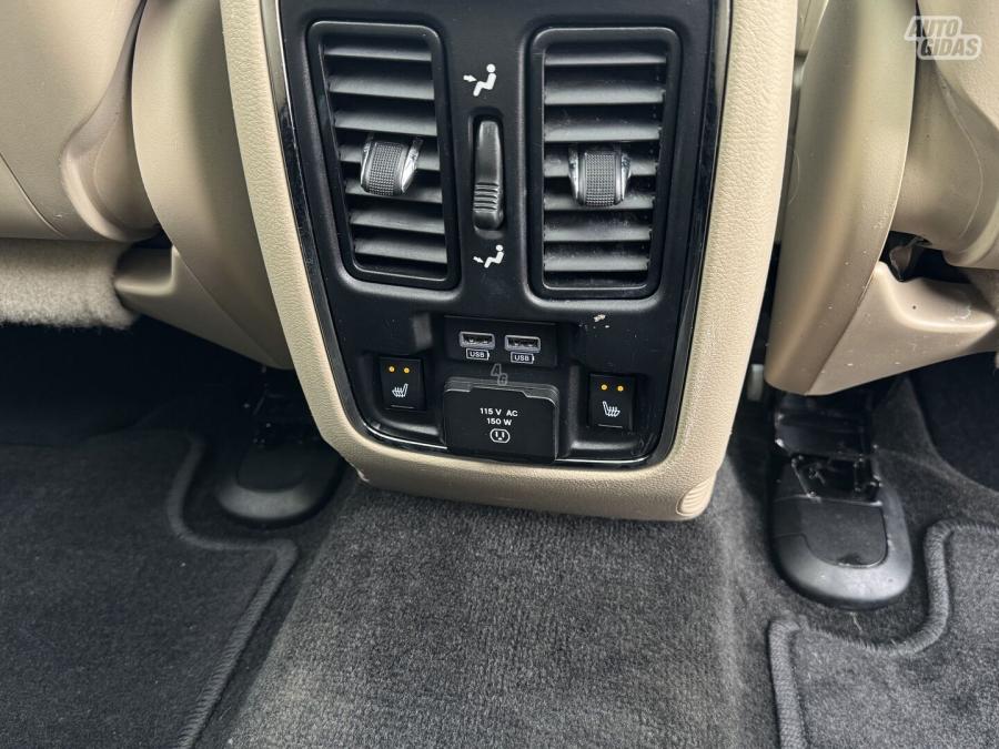 Jeep Grand Cherokee 2015 in Vilnius, with an engine capacity of 3.60 L and mileage of 198 thousand km for 14400 €, photo 31 on AUTOMOTO.COM.LV